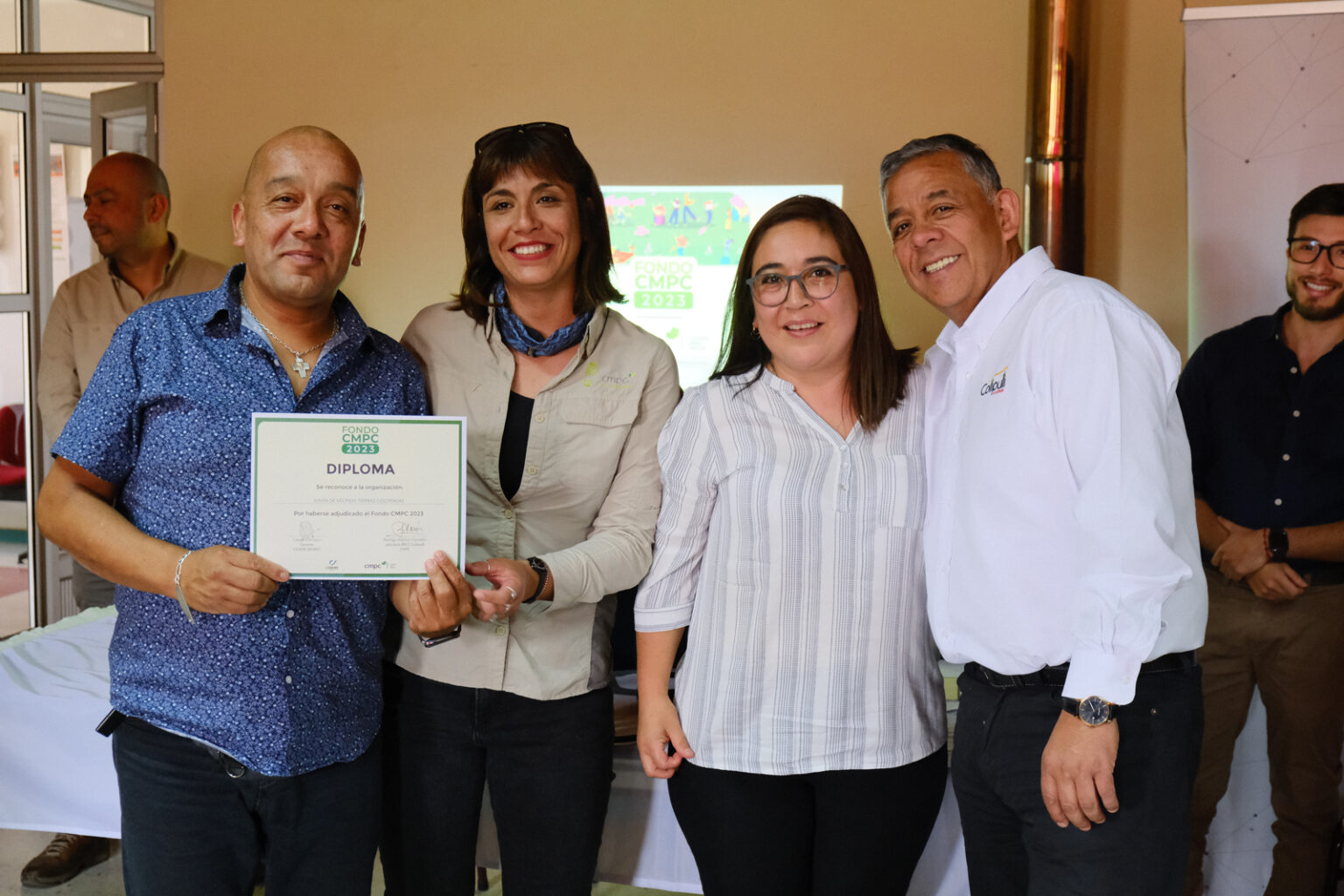 Soluciones medioambientales, culturales y de acceso al agua: Comunidades indígenas y comités de ...