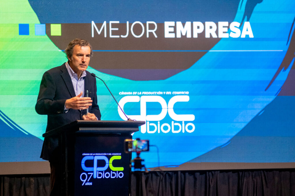 CMPC es reconocida como la mejor empresa de la región del Biobío » CMPC